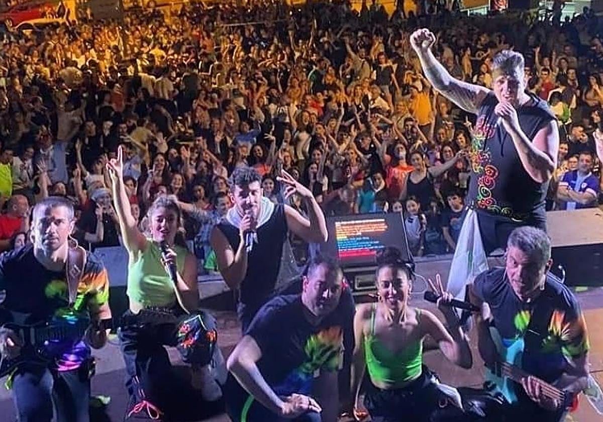 Basozelai vive sus fiestas más solidarias | El Correo